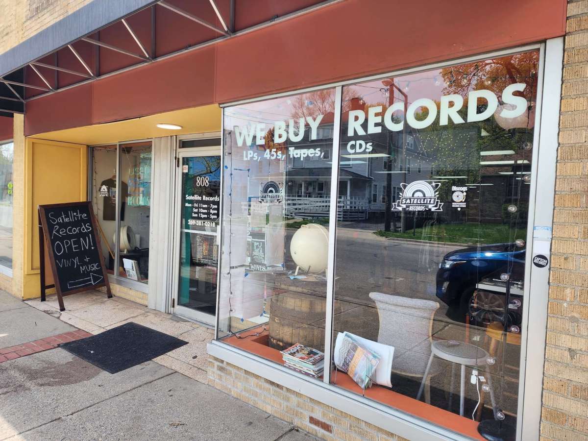 How Much Are Your Vinyl Records Worth? A Step-by-Step Guide To Price ...